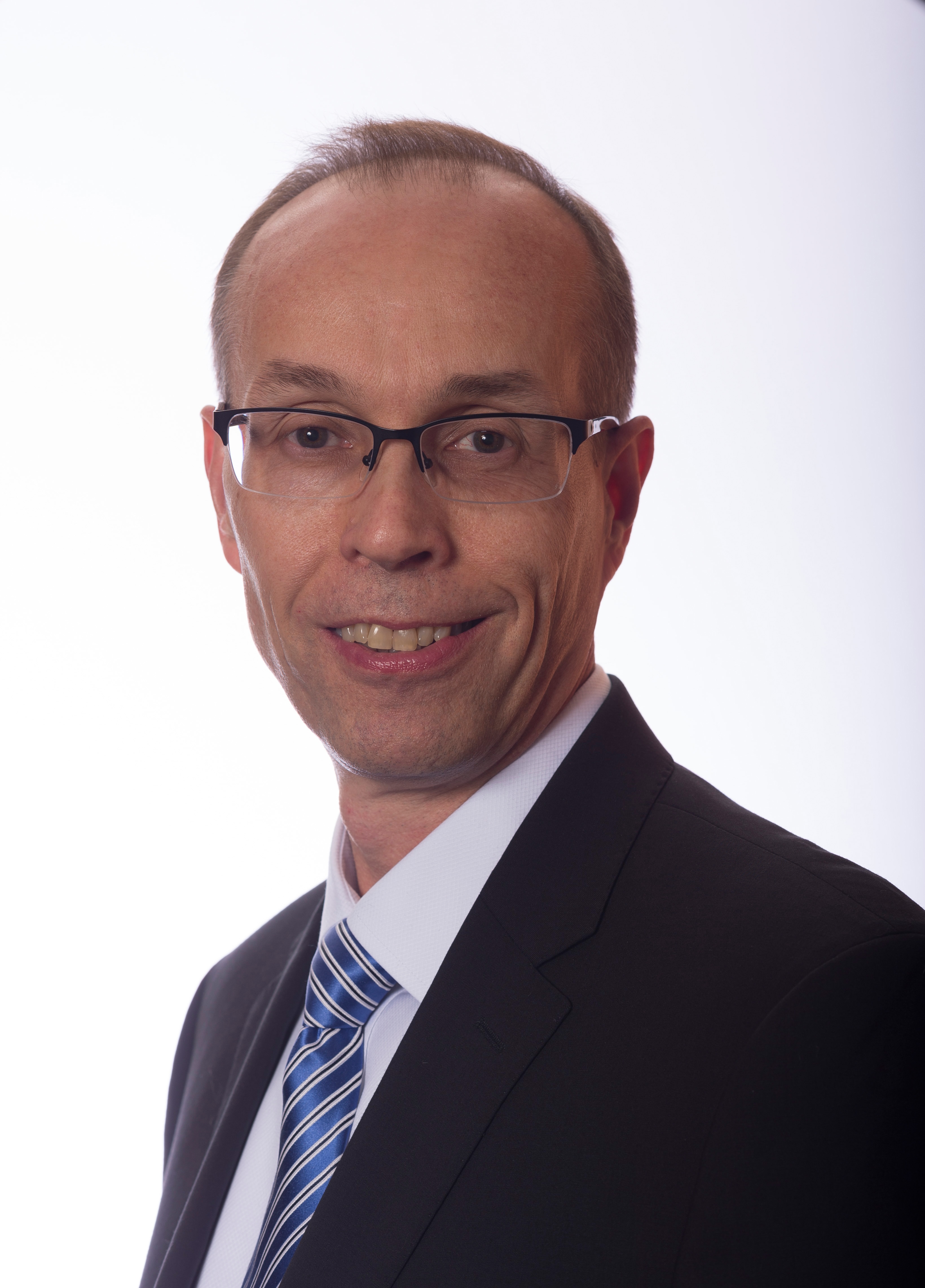 Charles Bilyeu | France | English | Ford Media Center