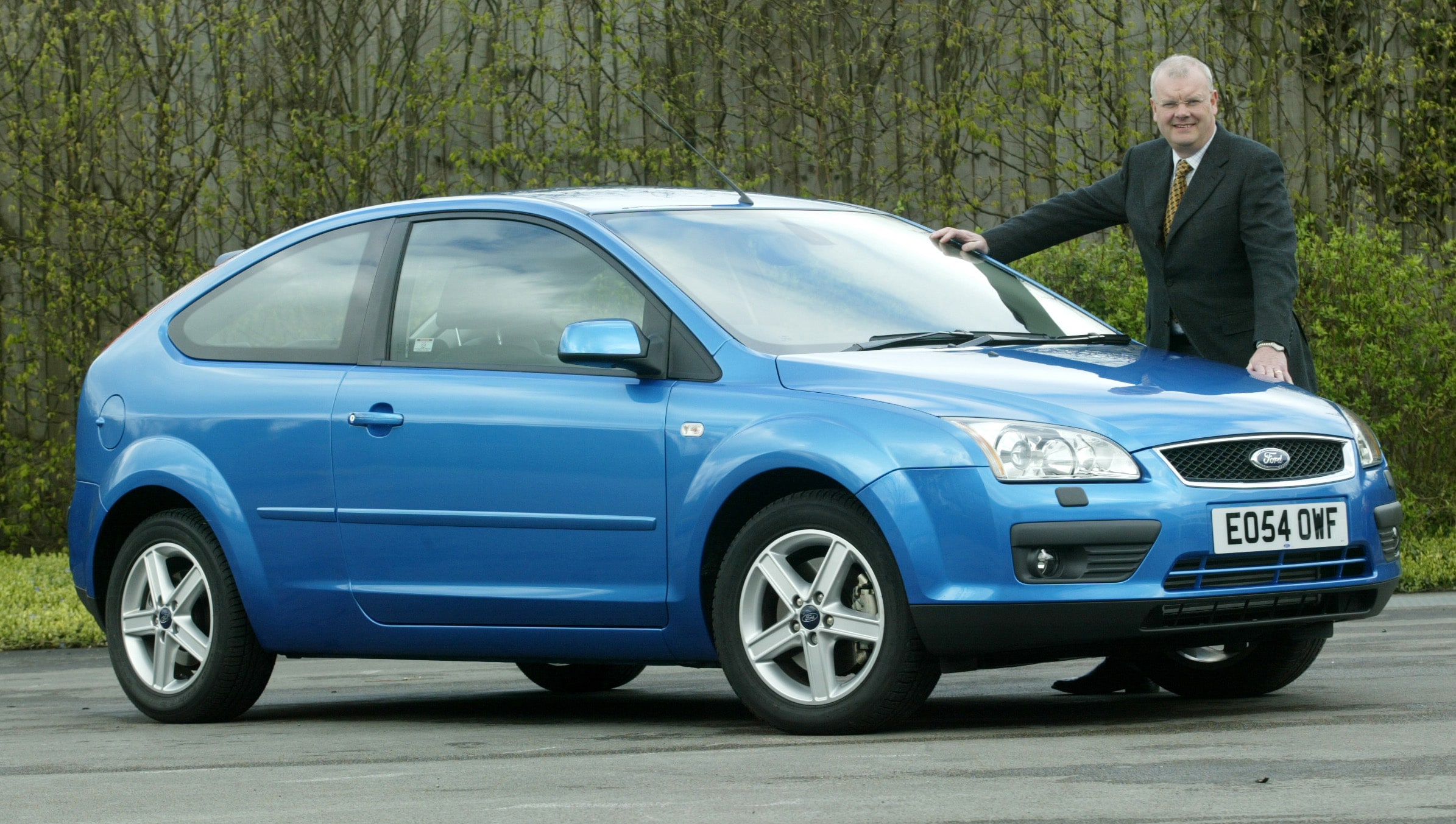 Ford würdigt ehemaligen Manager und eröffnet das Richard Parry-Jones ...