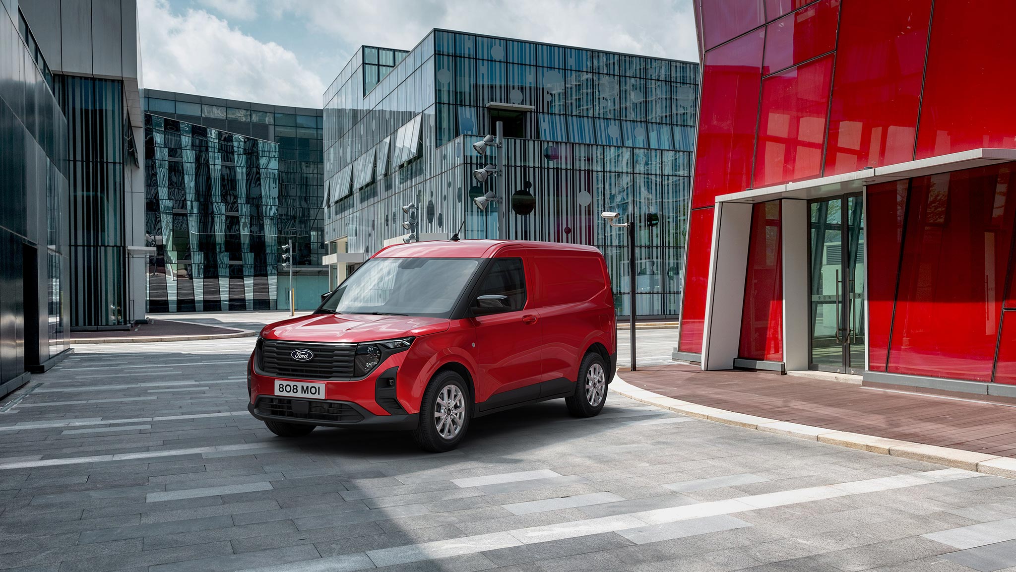 Le tout nouveau Ford Transit Courier dynamise la productivité des ...