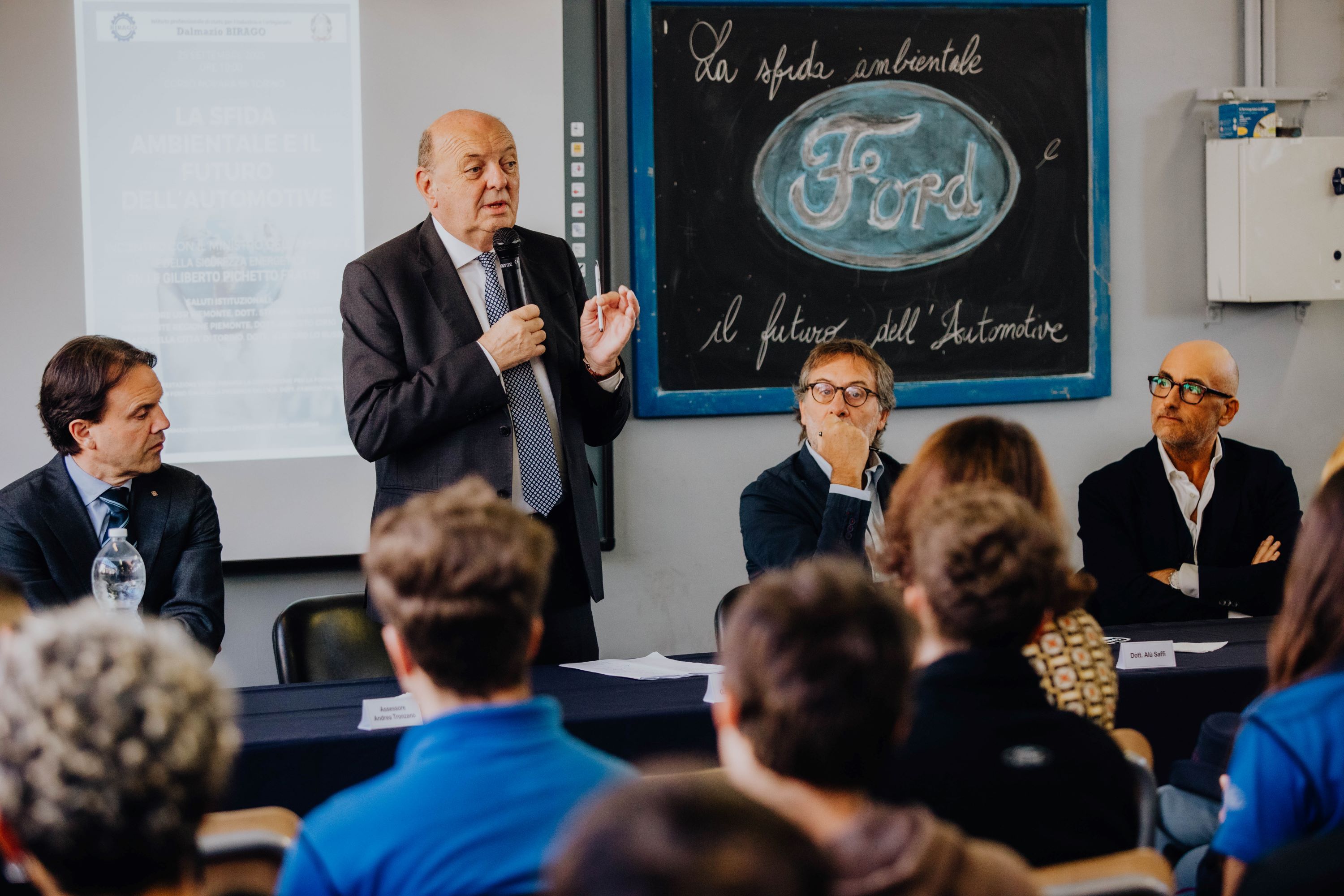 Al via Ford Youth Academy, per formare i talenti del futuro nel campo ...