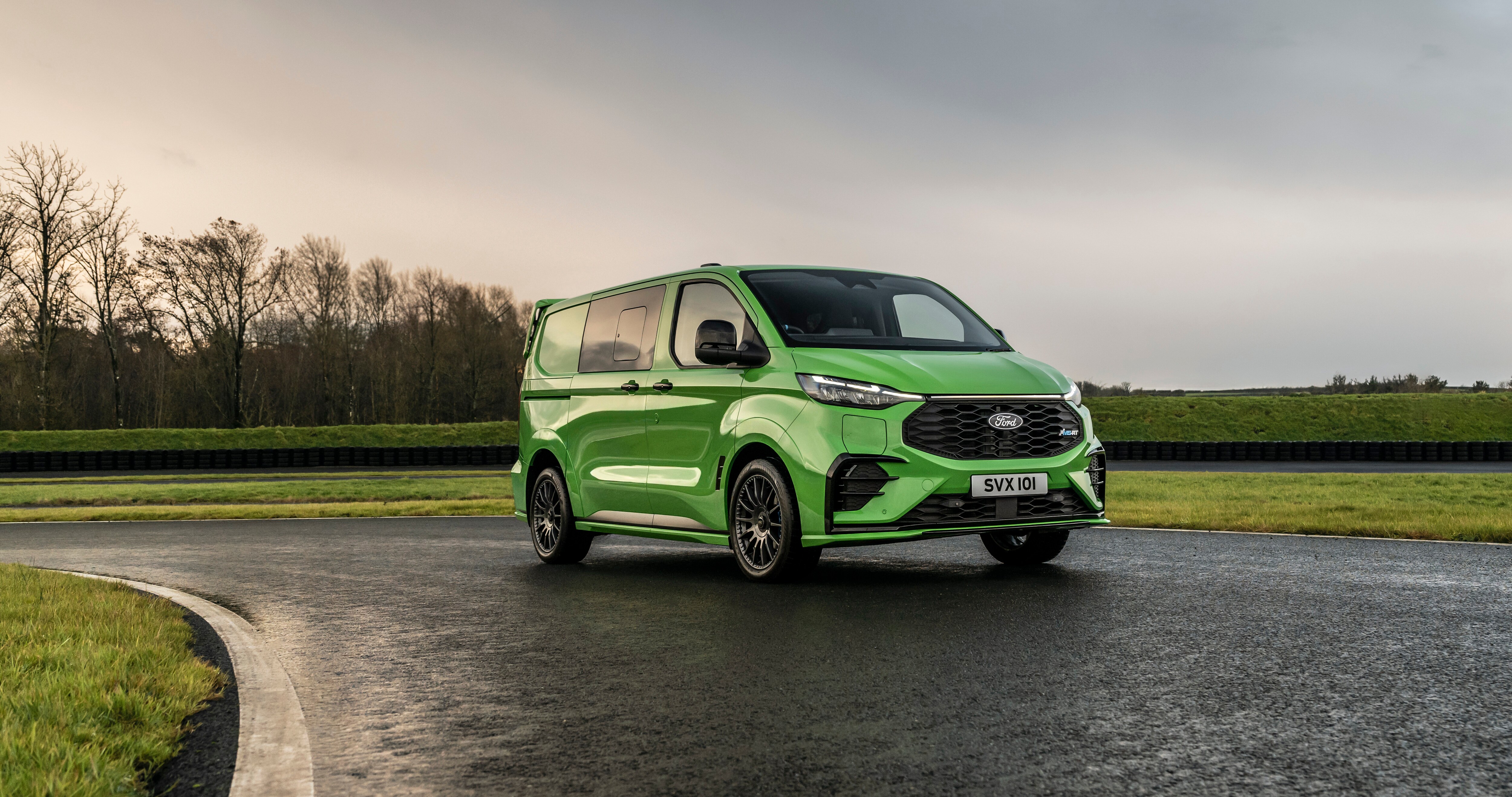 Nieuwe Ford Transit Custom MS-RT biedt op autosport geïnspireerde ...