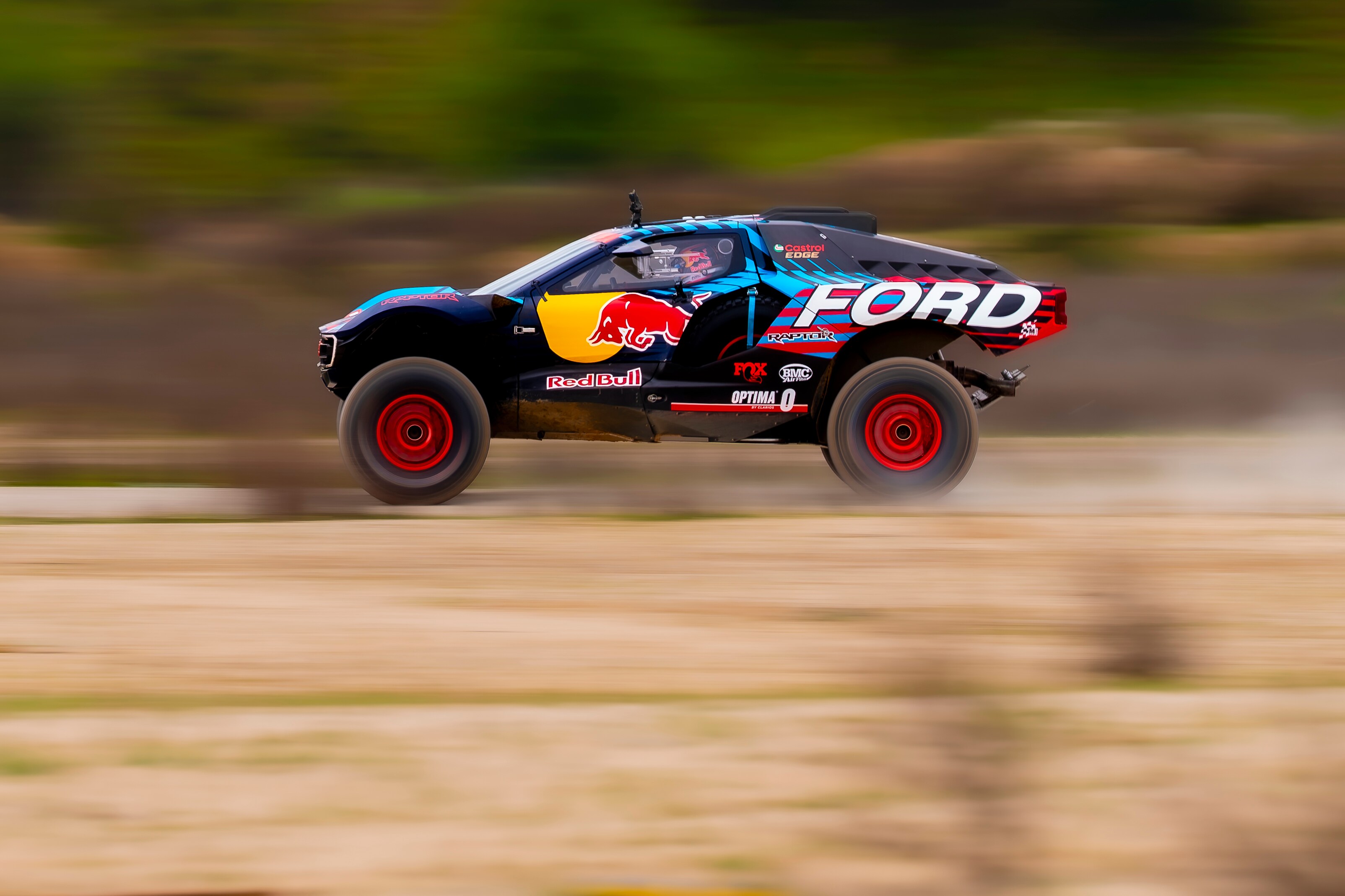 Carlos Sainz, Ford España y Red Bull se unen para realizar la primera vuelta completa a MadRing ...