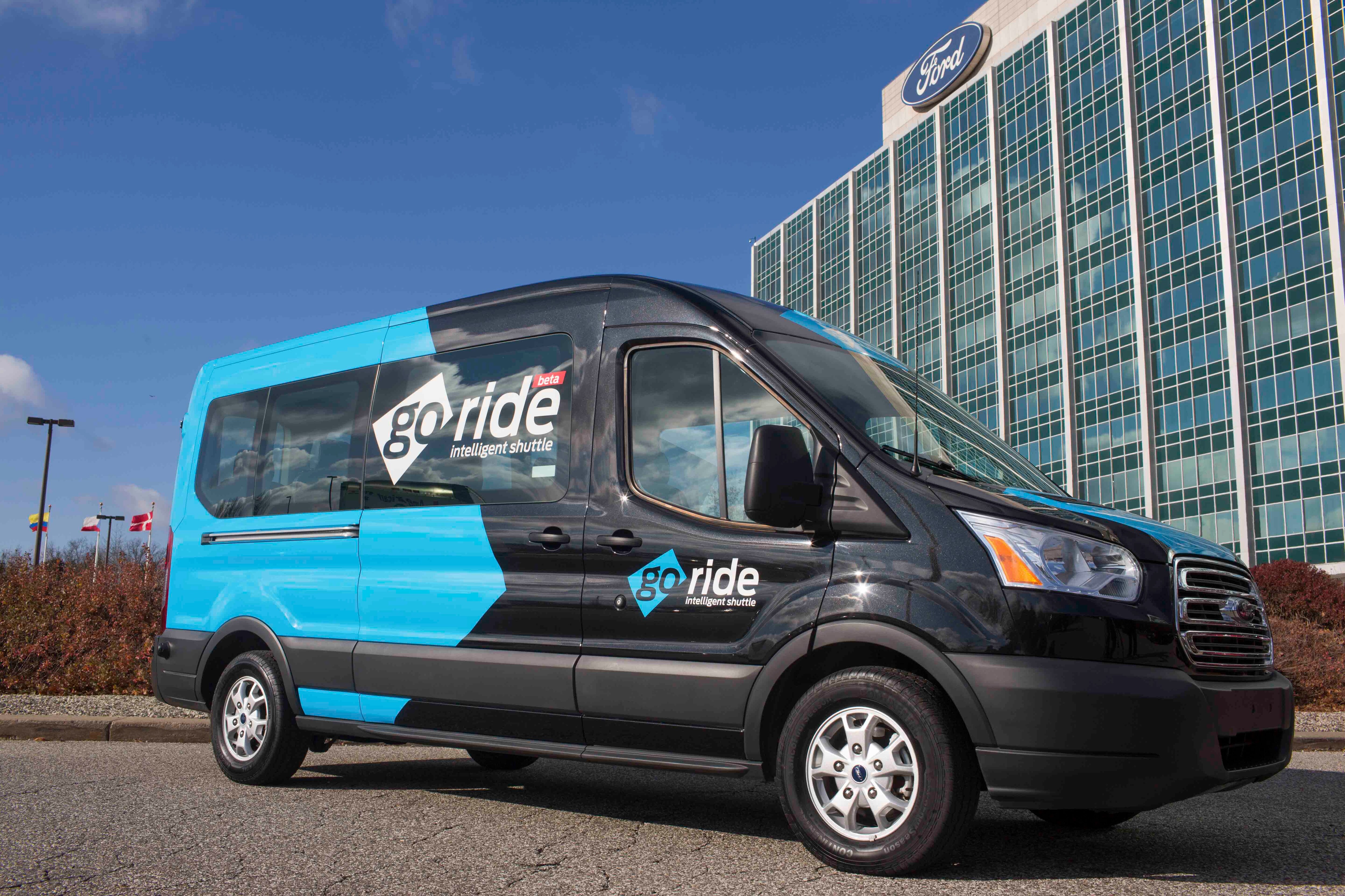 Ford Pilots Dynamic Shuttle Service | Great Britain | Ford Media Center