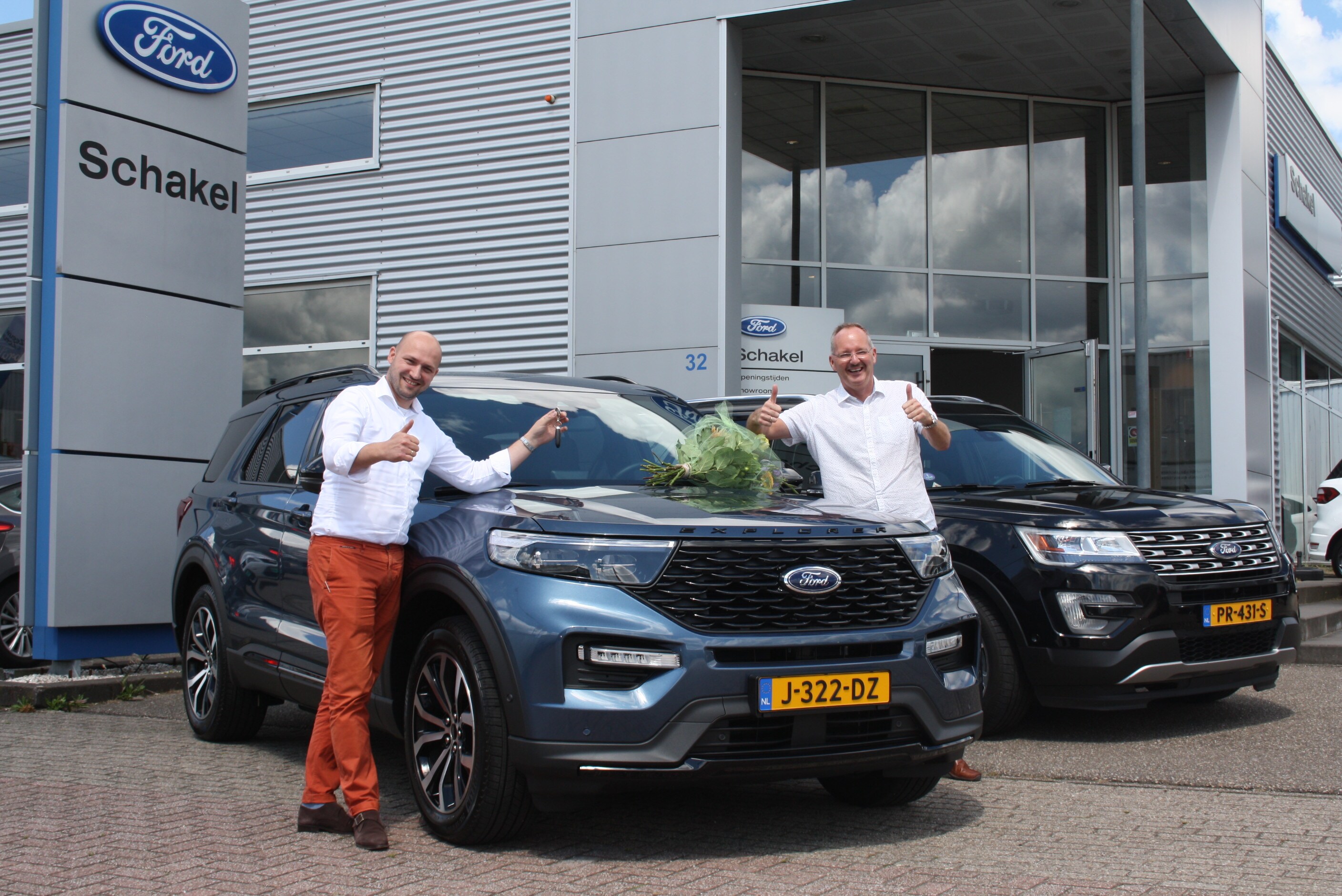 Ford Nederland levert eerste Explorer Plug-In Hybrid af | Nederland ...
