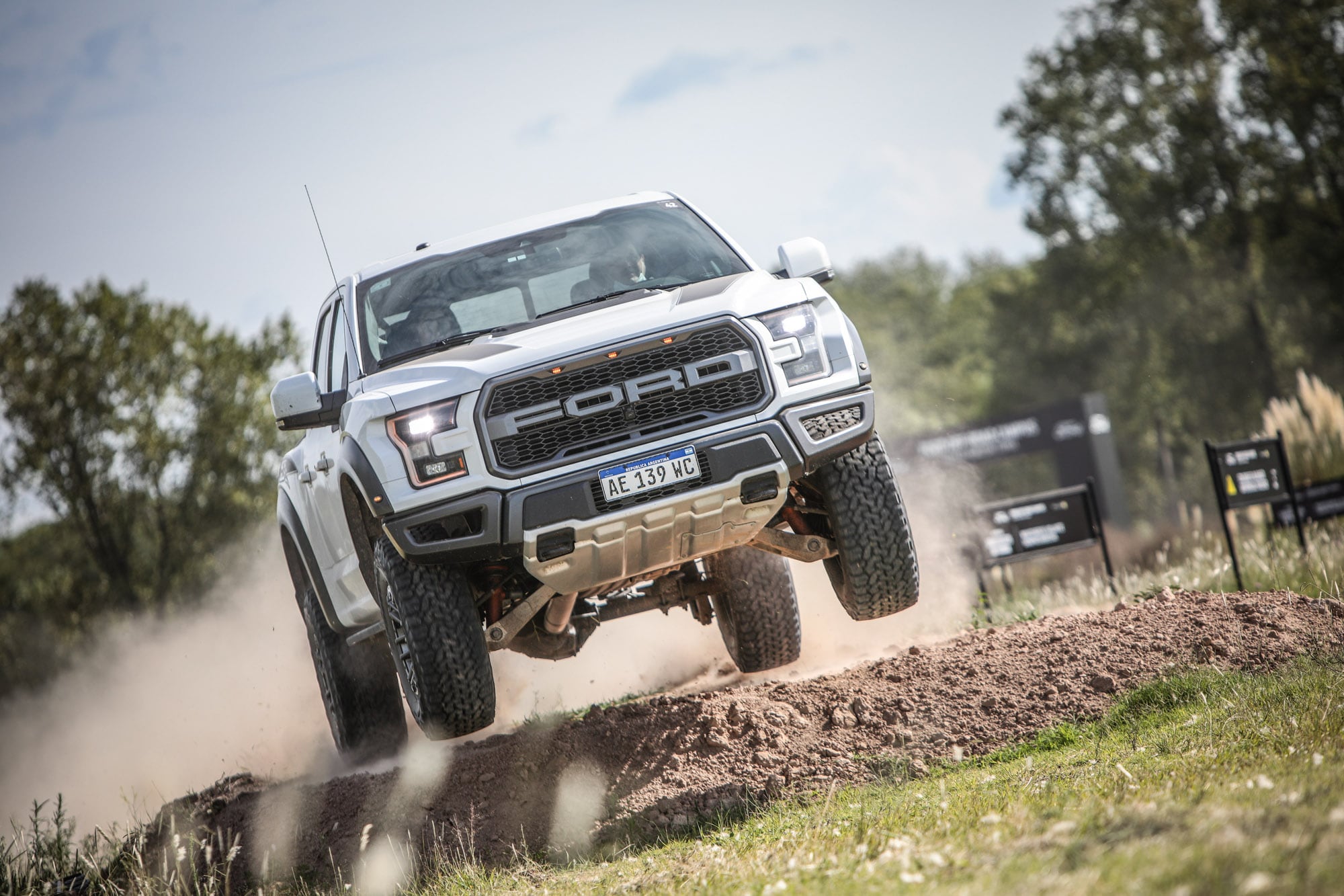 FORD INVITA A SUS CLIENTES A UNA NUEVA EXPERIENCIA OFF-ROAD | Argentina ...