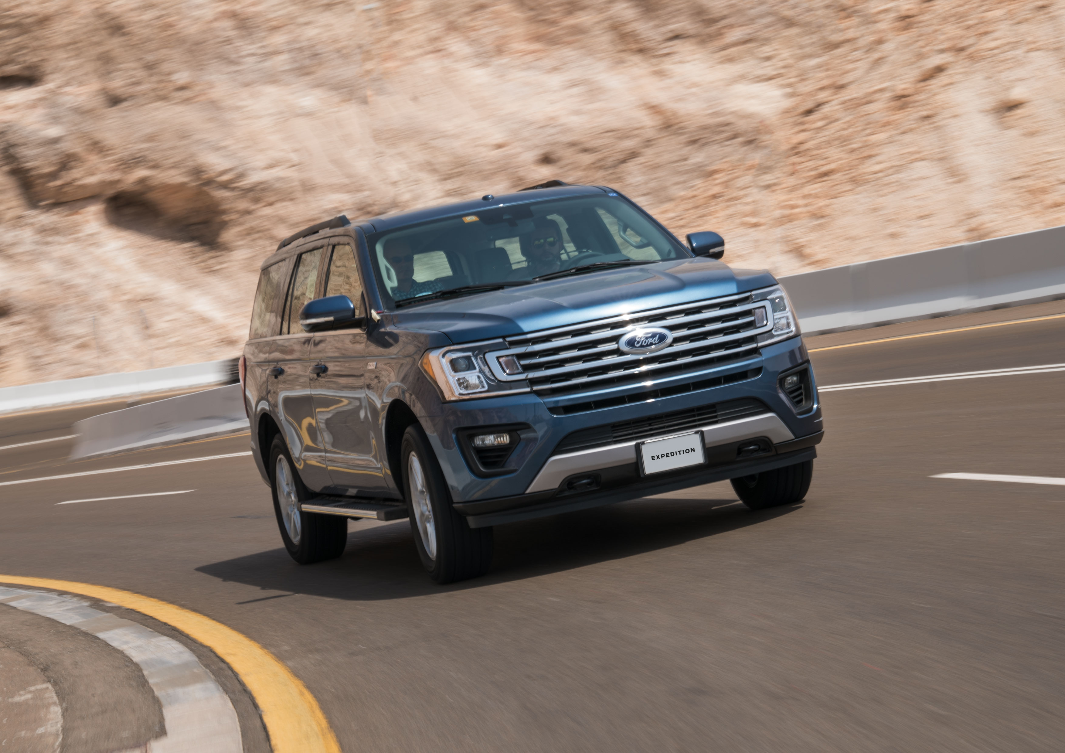 Ford Sees Retail Sales Growth with Double Digit Increase in Mid-Size ...
