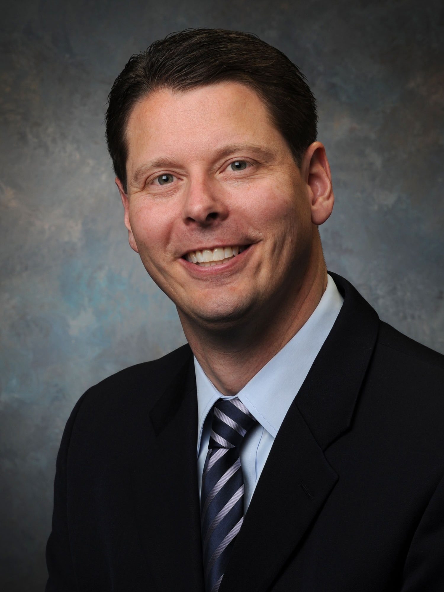 Andrew Frick | France | Français | Ford Media Center