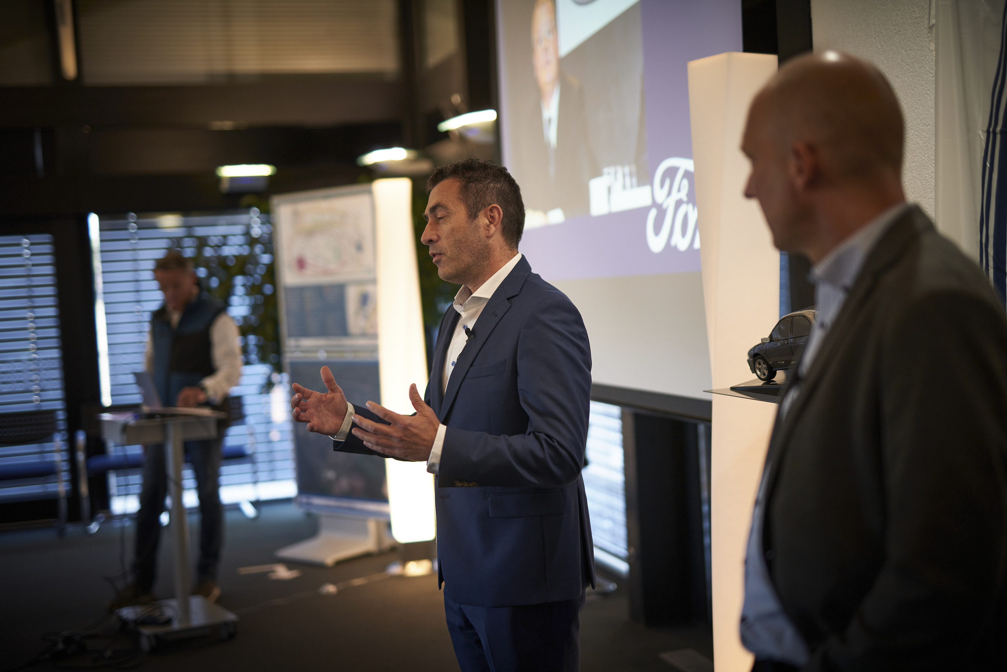 Ford Pays Tribute to Former Executive, Opens the Richard Parry-Jones ...