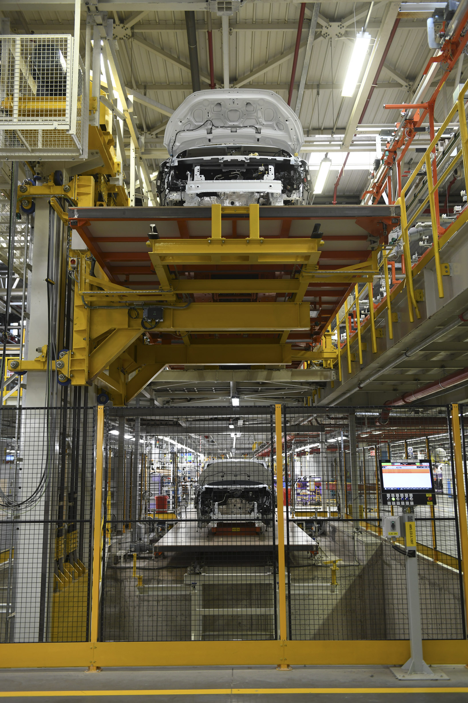 Solar Energy and Advanced AI Help Build All-New Ford Transit Custom at ...