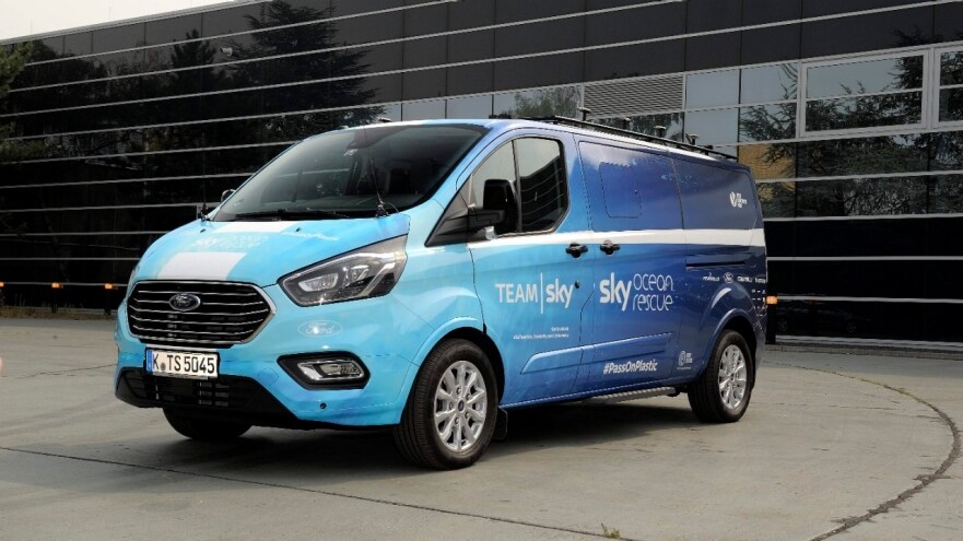 Specially Converted ‘Podium’ Car Helps Stage-Winning Cyclists Rest on ...