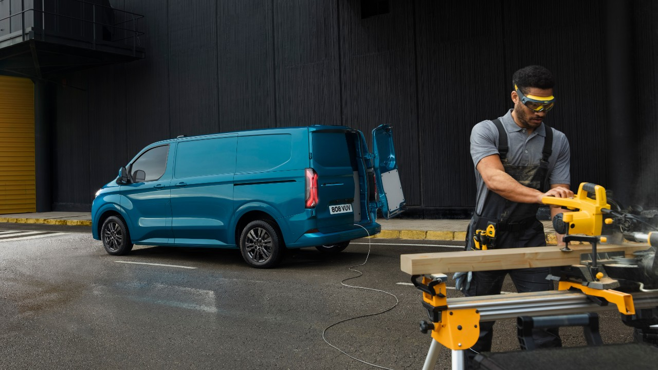 Ford Pro Finds Vans Worth €786 Billion to Europe’s Economy in 2021 ...