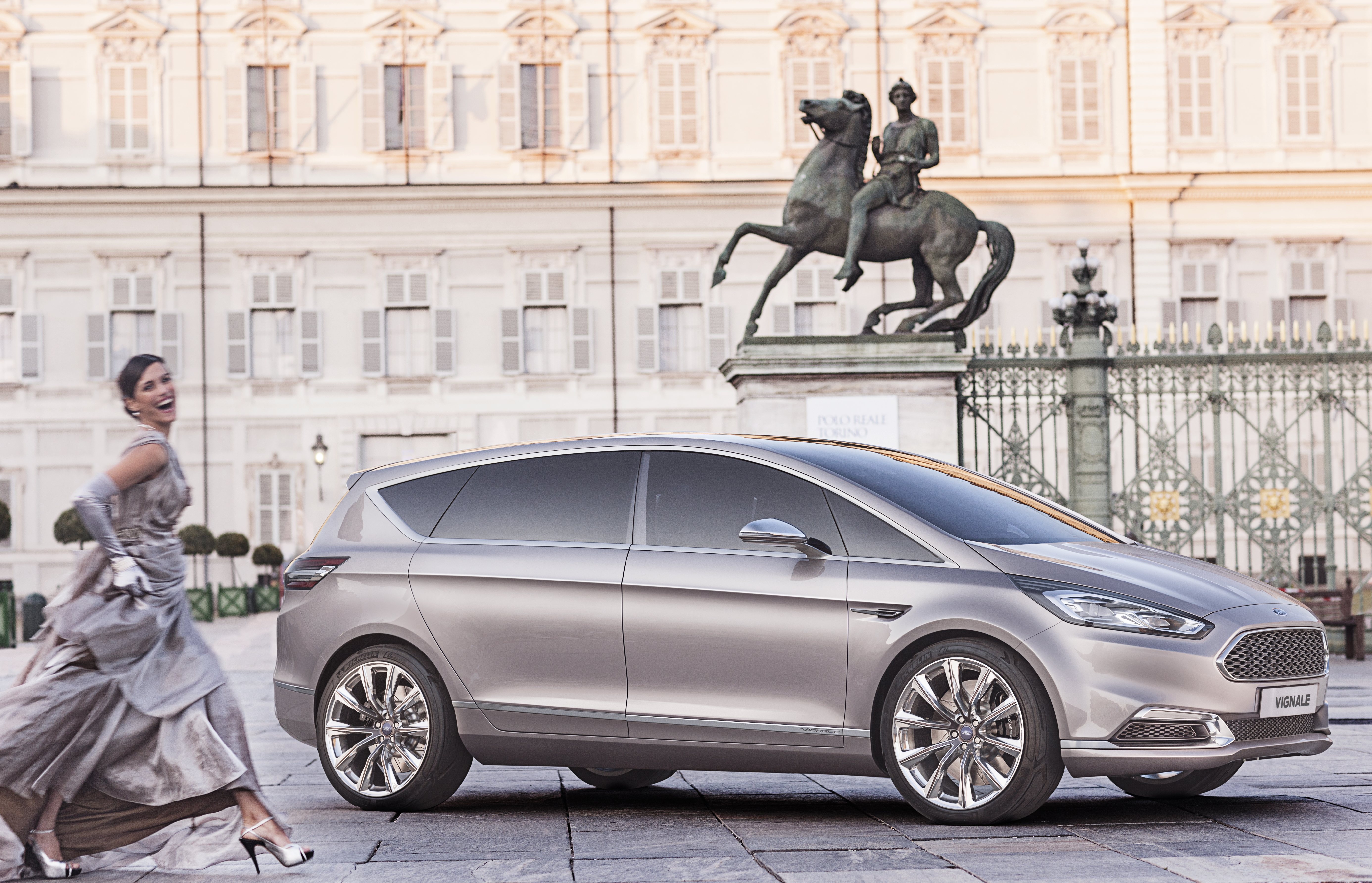 Ford Reveals Contemporary Design for Vignale Lounge; Presents Exclusive ...