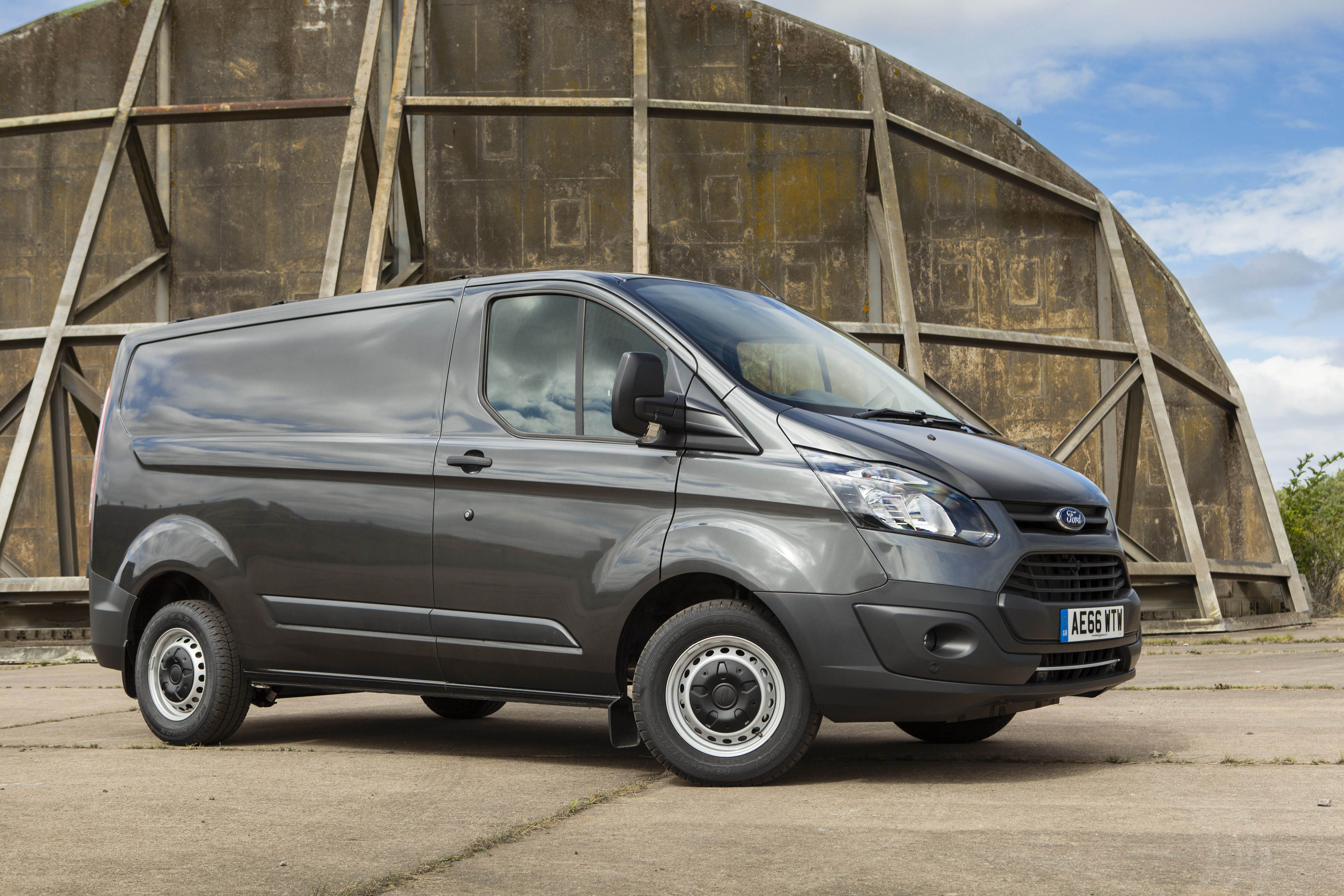 FORD BUILDS UK MARKET LEAD IN AUGUST – PREPARES FOR SEPTEMBER RUSH ...