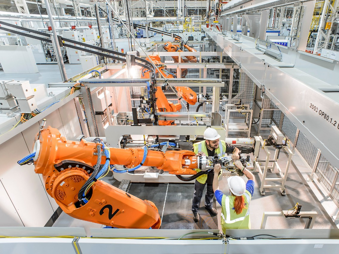 FORD CONTINUES HIGH-TECH ENGINE INVESTMENT AT DAGENHAM | Great Britain ...