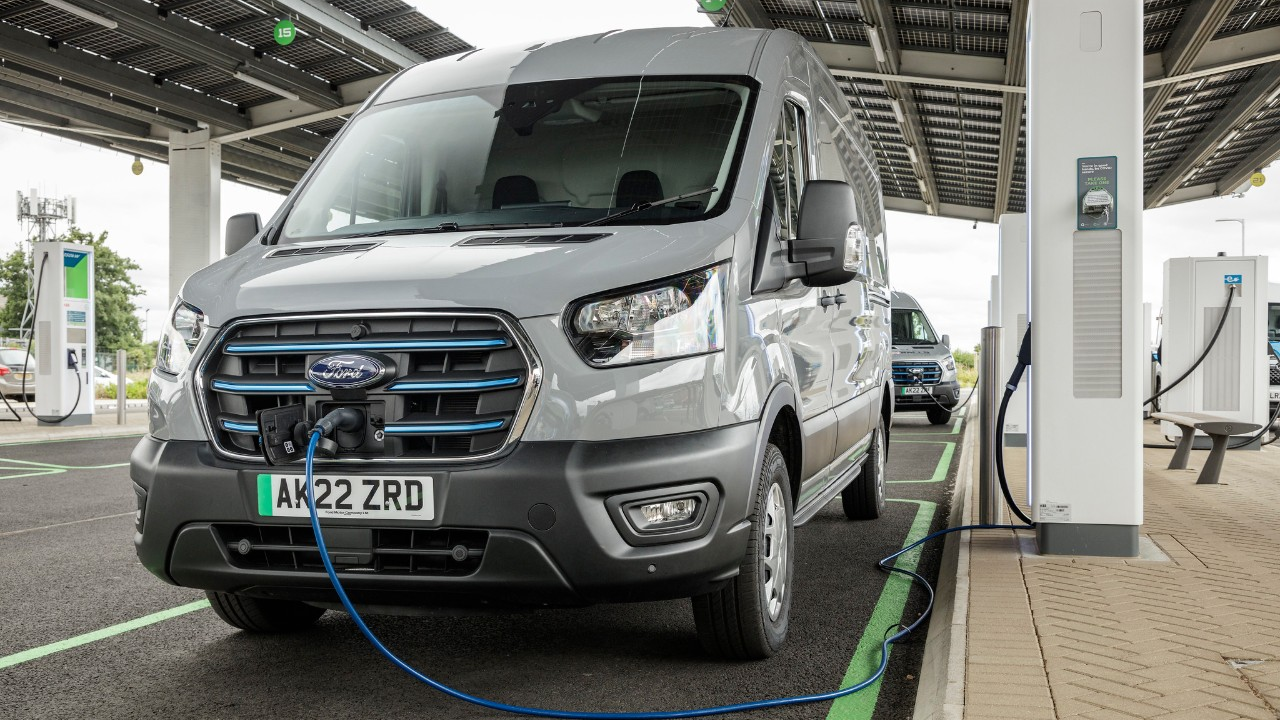 Ford Pro scoops six at the What Van? Awards 2023; Mandy Dean inducted ...