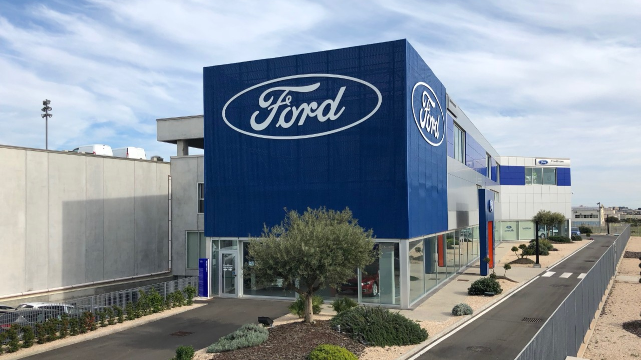 Ford presenta a Cagliari il nuovo FordStore Autovamm | Italy | Italian ...