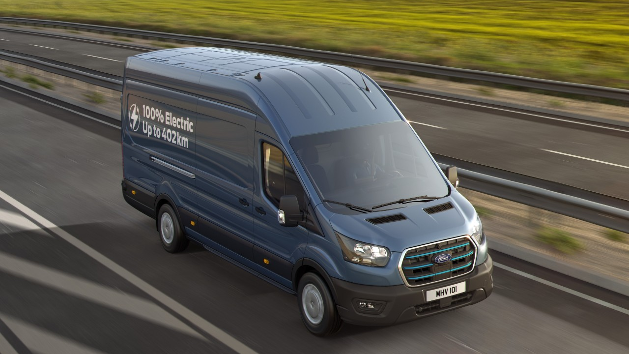 Maior autonomia, carregamento mais rápido: Ford Pro impulsiona a líder ...