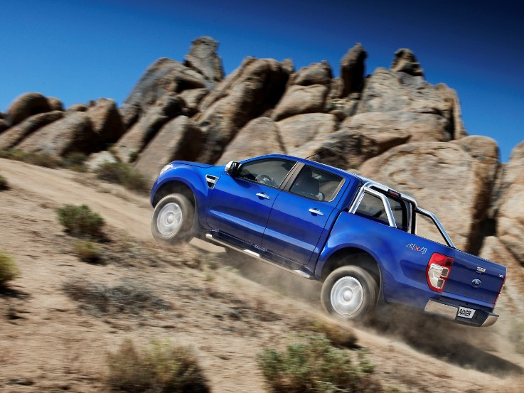 FORD INTRODUZ AIRBAGS DE SÉRIE EM TODAS AS VERSÕES DA NOVA RANGER 2013 ...