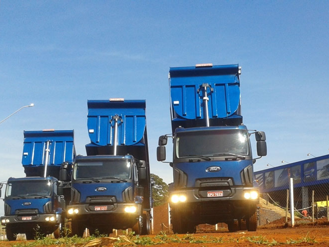 TEST-DRIVE DE CAMINHÕES FORD CARGO É A GRANDE ATRAÇÃO DA AGRISHOW 2013 ...