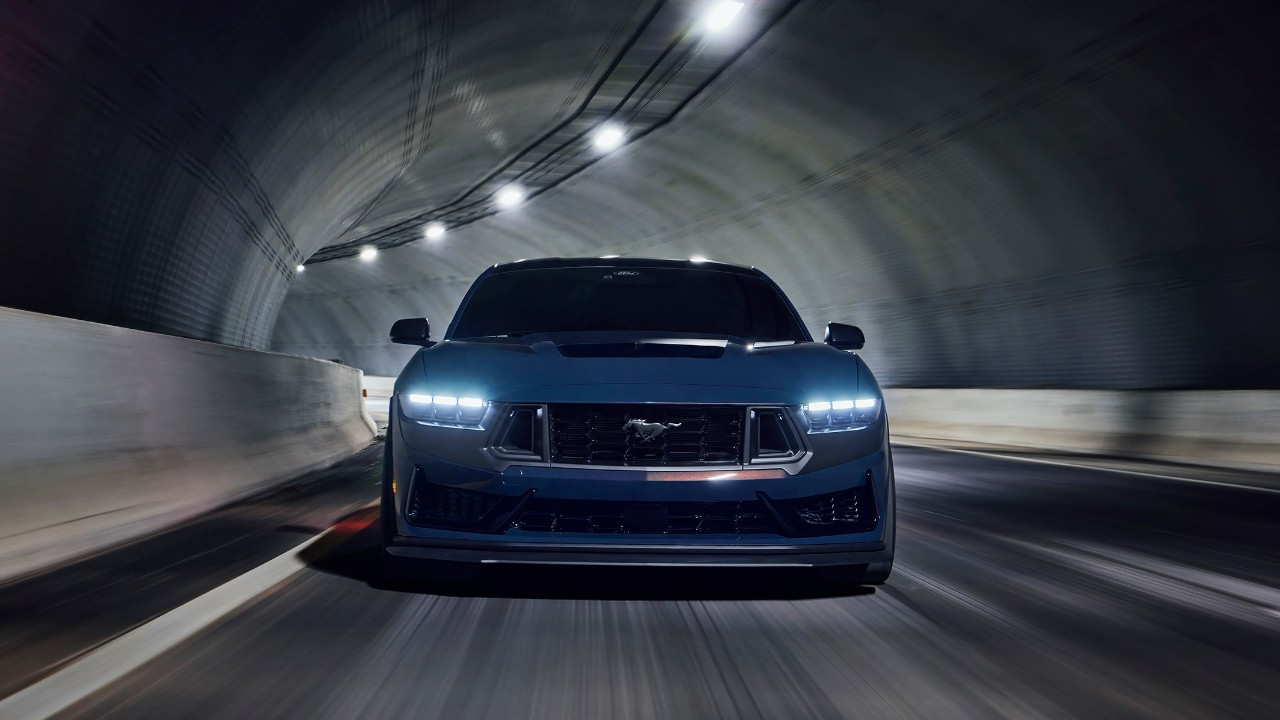 Novo Mustang Dark Horse tem o motor V8 mais potente da história | Brazil | Português | Sala de ...