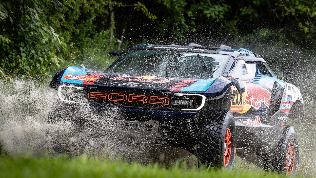 Ford revela nova picape Raptor para o Rally Dakar no Festival de ...